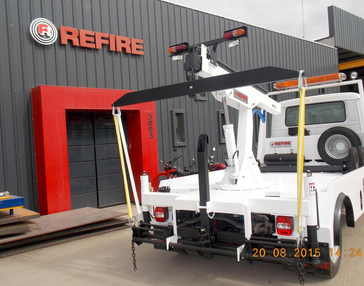 GRÚA PERCHA - REFIRE